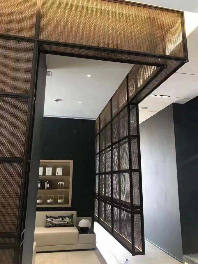 H - Type Cable Wire And Rod Mesh Wirh A Visually Vertical Pattern